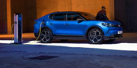 Ford Transit Custom konfigurátor | Petrányi Autó